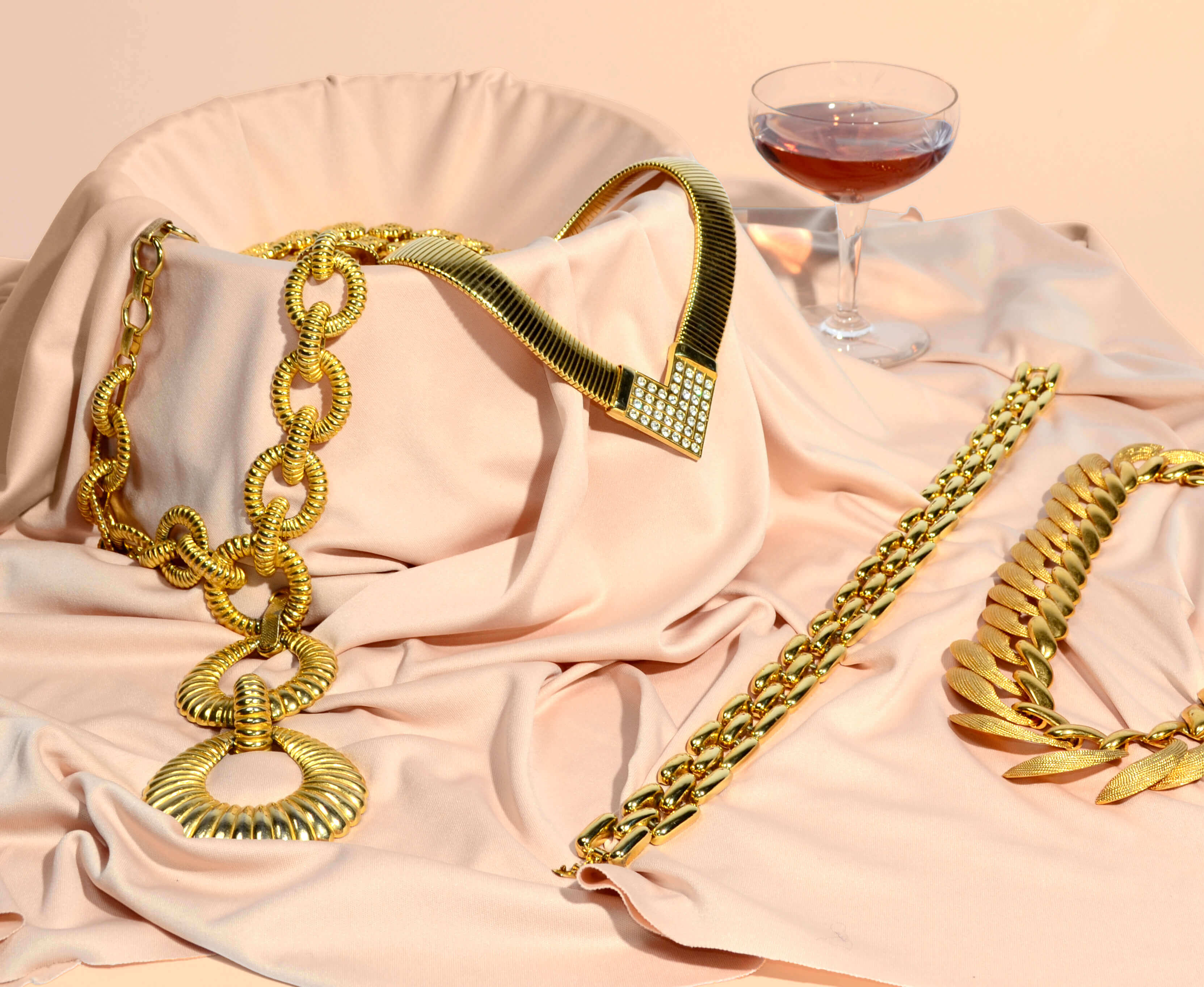 The Modig Ultimate Vintage Gift Giving Guide