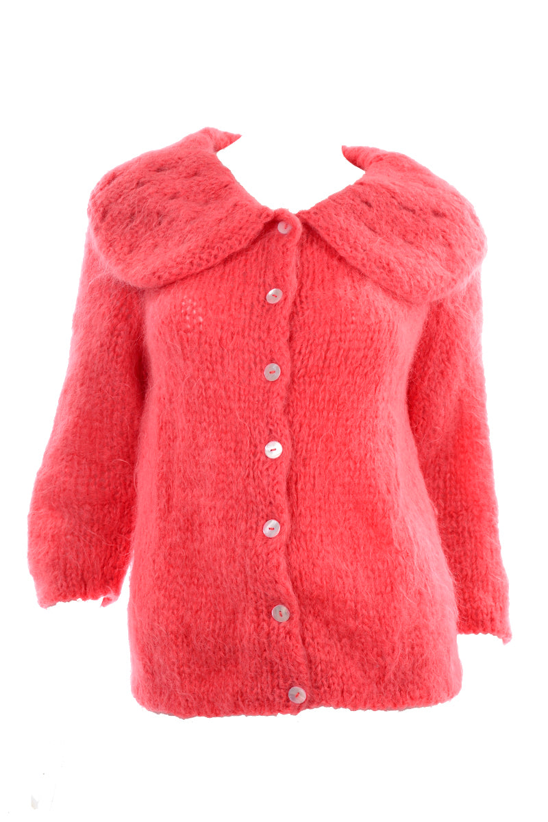 1960s Famelia Italian Pink Mohair Cardigan w/ Oversized Collar – Modig